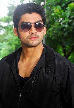 Aditya Redij Kimdirkimdir, nedir, iyi mi böyle de